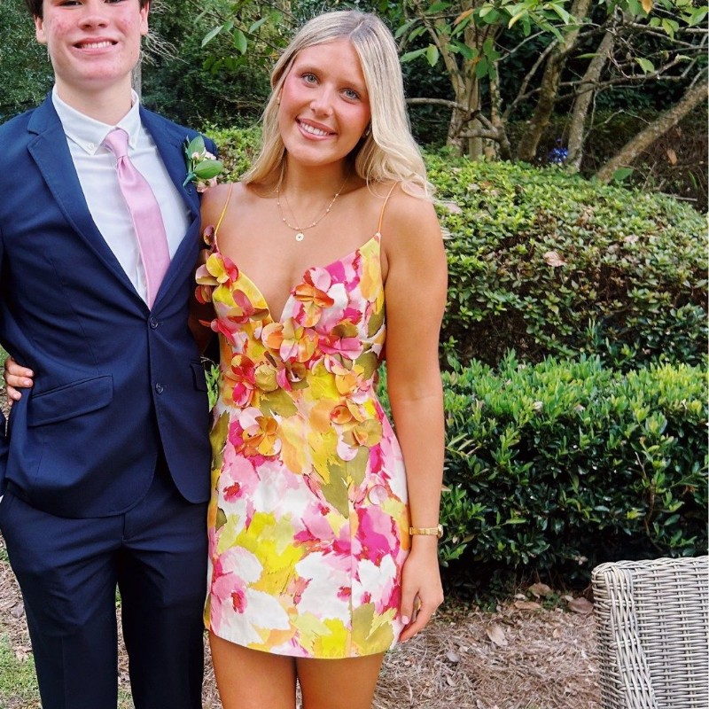 anne (@anne_mcclintock) | Snapchat Stories, Spotlight & Lenses