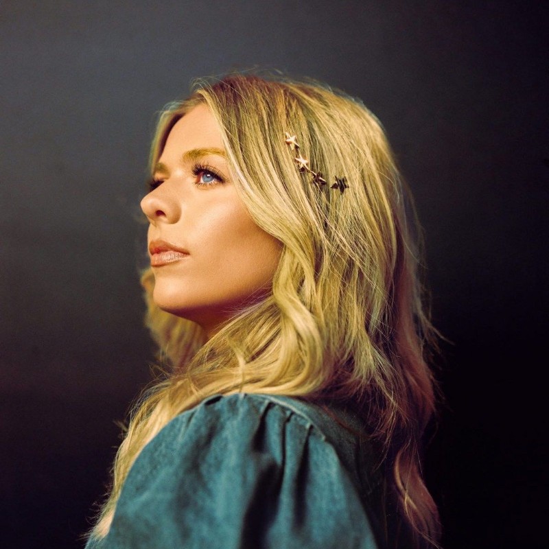 Anne Wilson (@annewilsonmusic) | Snapchat Stories, Spotlight & Lenses