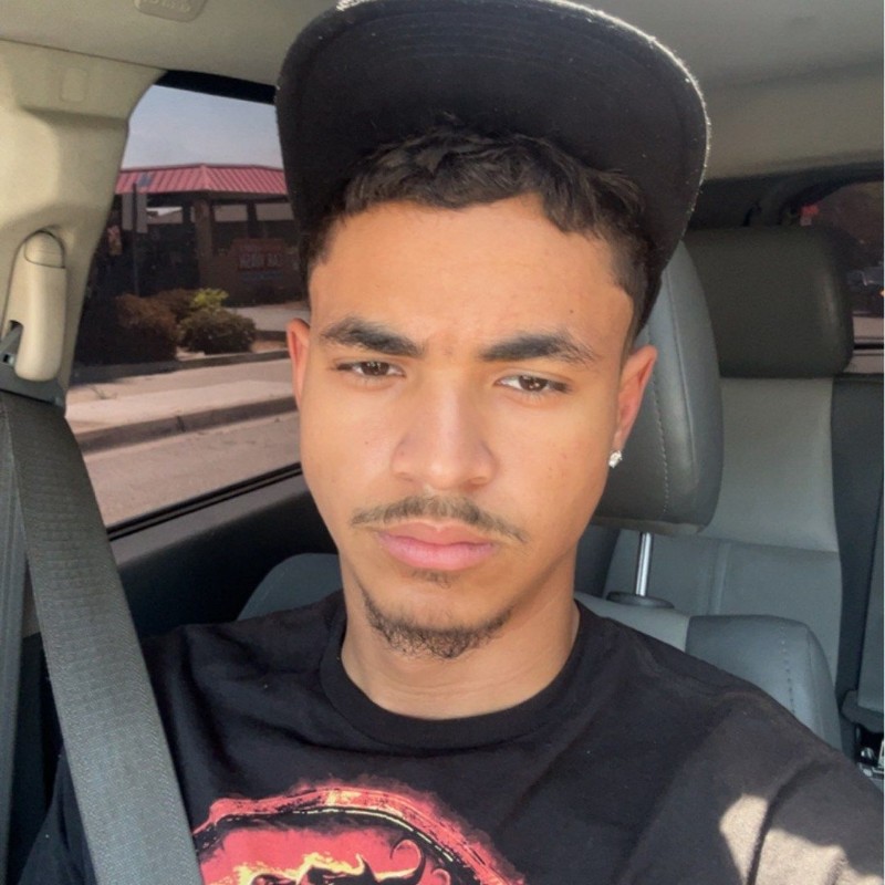 Ander Dingus (@antaquan) | Snapchat Stories, Spotlight and Lenses