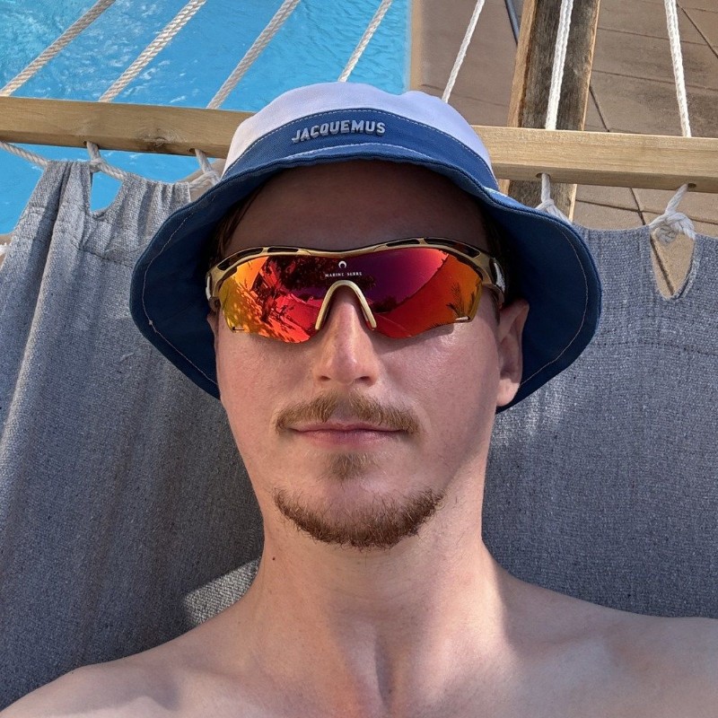 Adrien P (@apozna90) | Snapchat Stories, Spotlight & Lenses