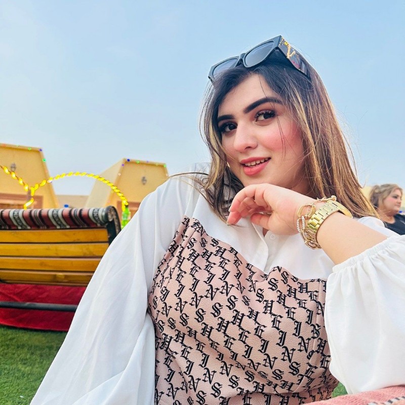 aqsa_jamali (@aqsa_jamali) | Snapchat Stories, Spotlight & Lenses