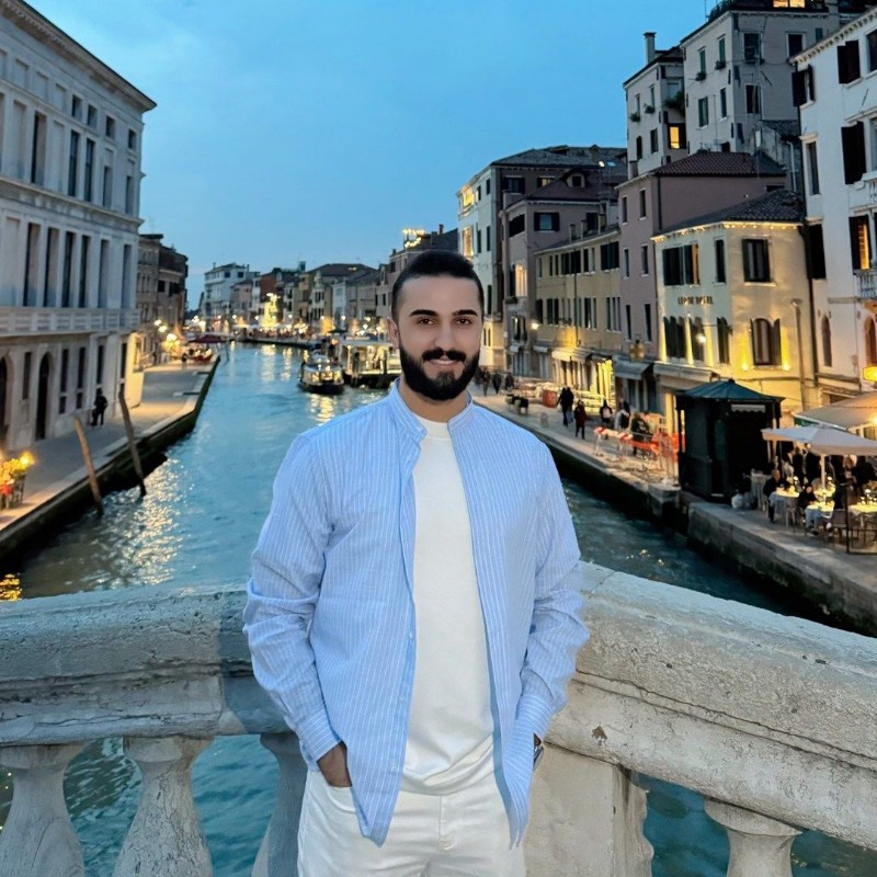 Aram (@aram.halaq) | Snapchat Stories, Spotlight & Lenses
