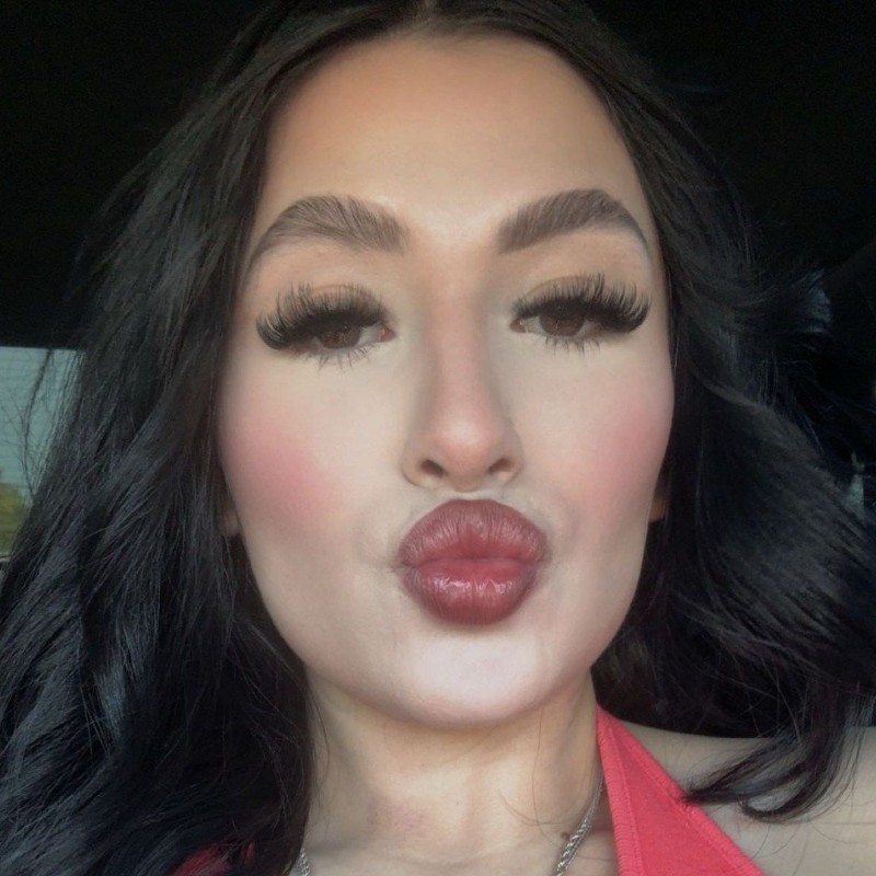 Arely♠️ (@arelycasas13) | Snapchat Stories, Spotlight & Lenses