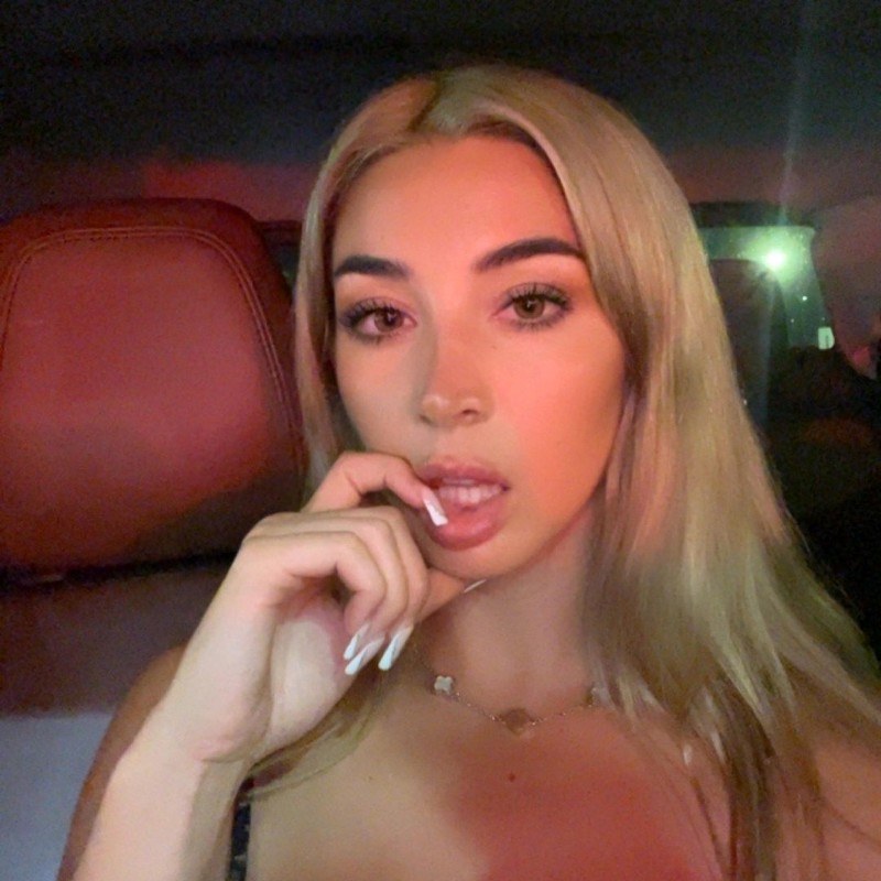 Ariana Seifert Ifert Snapchat Stories Spotlight And Lenses