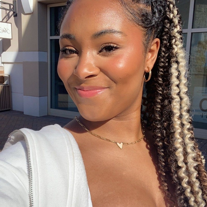 arissa💋🥰 (@arissalaury) | Snapchat Stories, Spotlight & Lenses