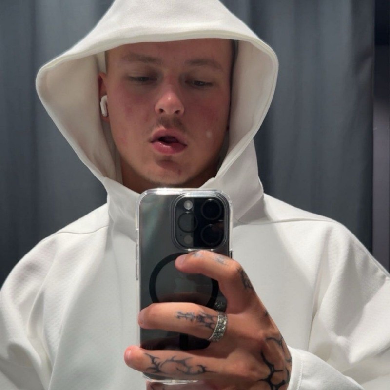 Arttu Seira (@arttuseira) | Snapchat Stories, Spotlight & Lenses