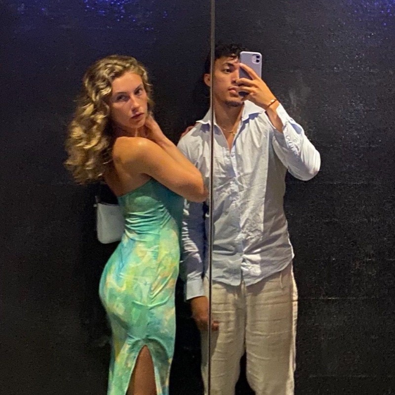 Arwin & Clara (@arwinandclara) | Snapchat Stories, Spotlight & Lenses