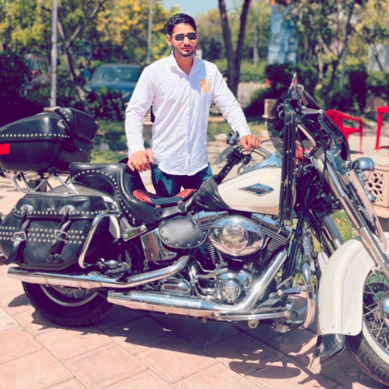 Aryan Alex (@aryan_alex2025) | Snapchat Stories, Spotlight & Lenses