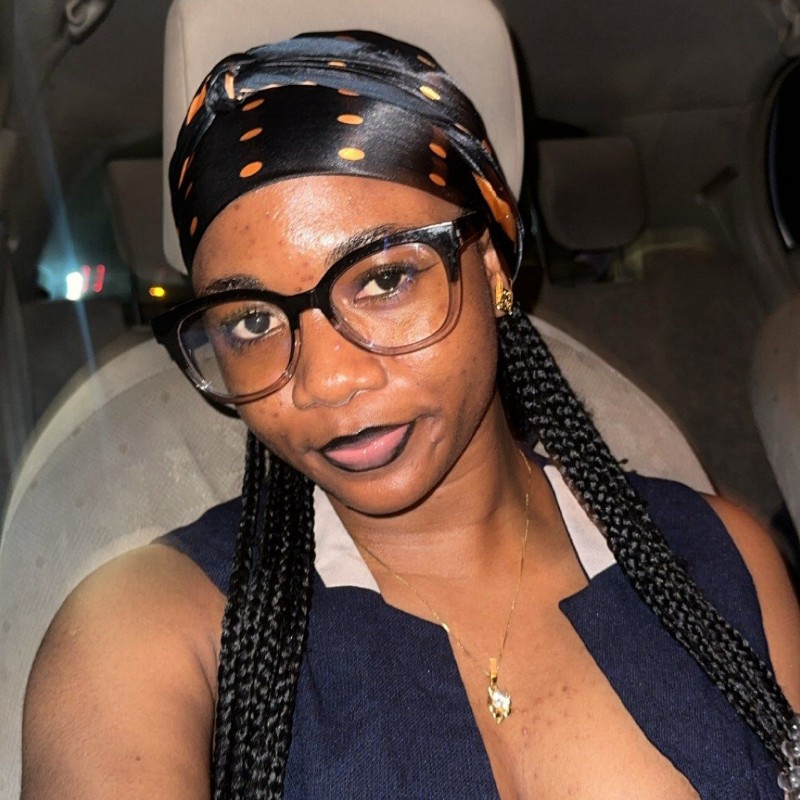 Abena Asabea💜🤍 (@asabea_herself) | Snapchat Stories, Spotlight & Lenses