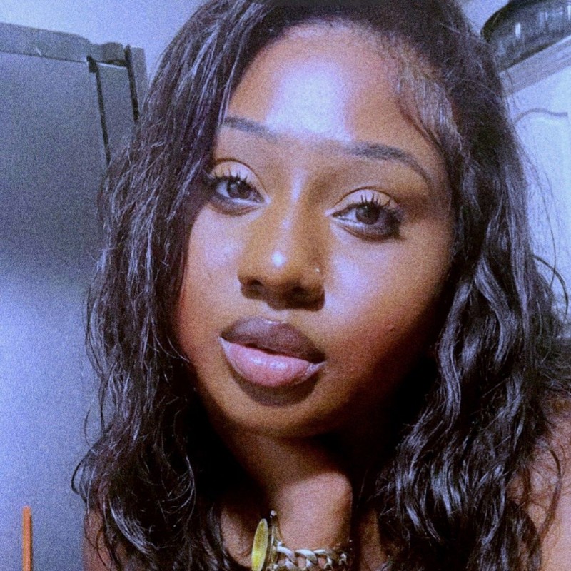 Ashley Henry (@ashbabixoxo) | Snapchat Stories, Spotlight & Lenses