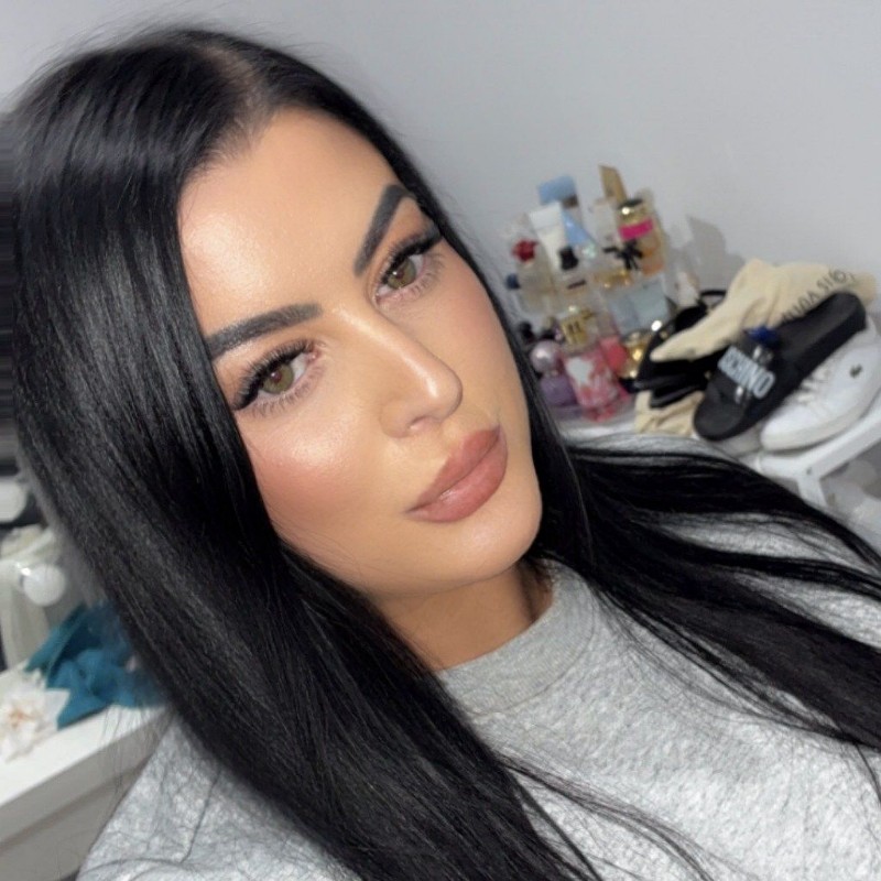 Ashley Mattia (@ashleymattiaa) | Snapchat Stories, Spotlight & Lenses