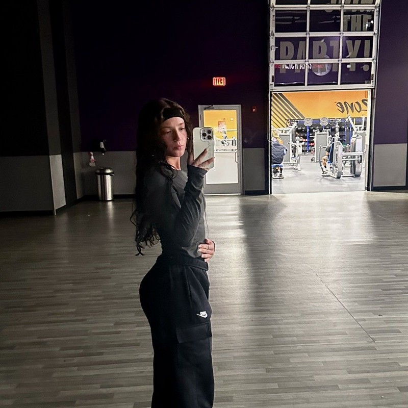 ashley mccubbin (@ashleymccubbinn) | Snapchat Stories, Spotlight & Lenses