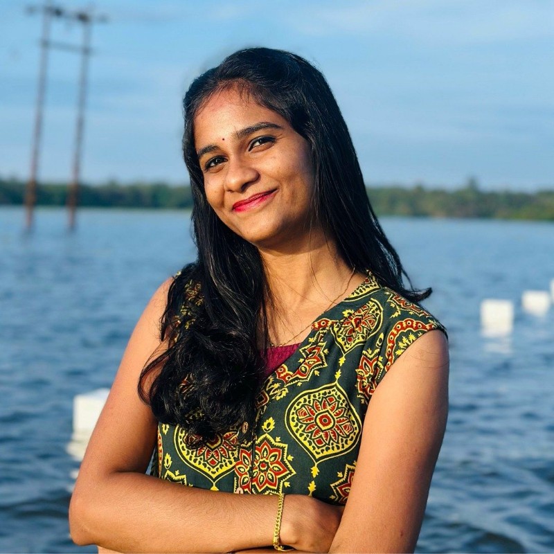 Athulya 💕 (@atlya_lkshmi) | Snapchat Stories, Spotlight & Lenses