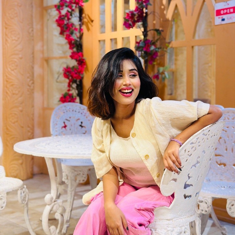 Sumaiya Sucho🇧🇩💸 (@attractive_sumo) | Snapchat Stories, Spotlight & Lenses