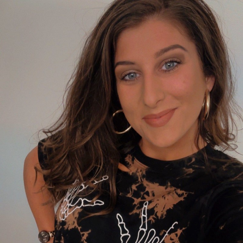 Albrie (@atuckahh) | Snapchat Stories, Spotlight & Lenses