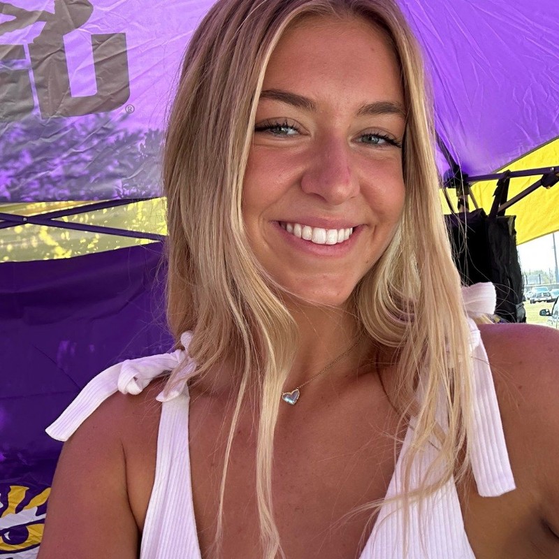 Aubrey O’Gorman (@aubreybre) | Snapchat Stories, Spotlight & Lenses