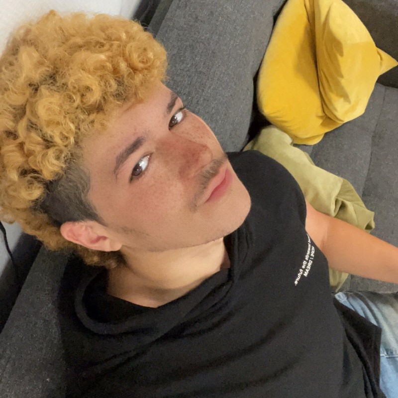 Nour 🥀 (@august-1989) | Snapchat Stories, Spotlight & Lenses