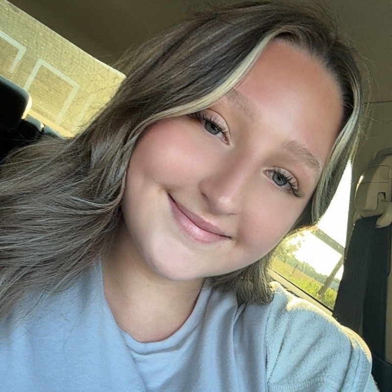 《Avery》 (@averyann5) | Snapchat Stories, Spotlight & Lenses