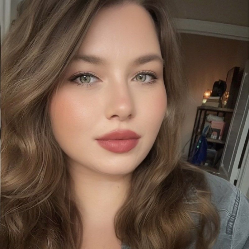 Ashley Williams (@awilliams43123) | Snapchat Stories, Spotlight & Lenses