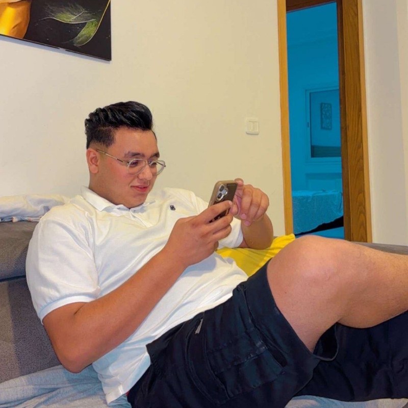 🔥🪽 ويبا - قاعد في تونس 🇹🇳 (@ay0ub_2003) | Snapchat Stories, Spotlight & Lenses