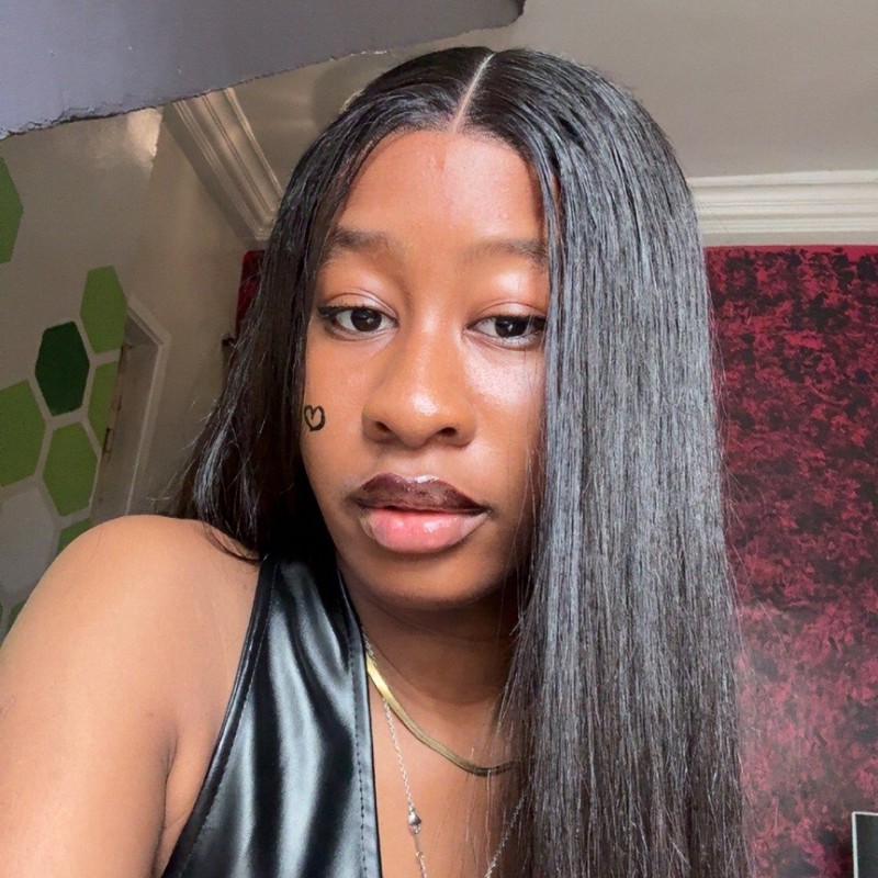 Sharon 🤭💗 (@ayam_shaxxy) | Snapchat Stories, Spotlight & Lenses