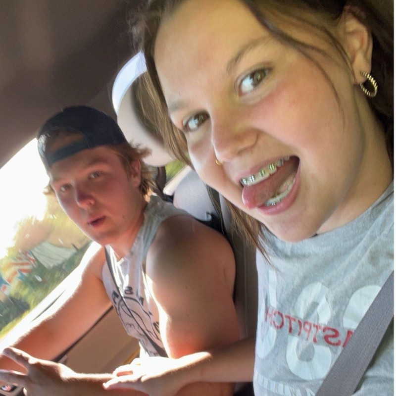 Brooklyn Schettler(@b.schettler) | เรื่องราว Snapchat ตลอดจน Spotlight และเลนส์