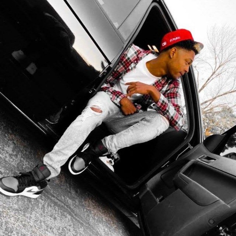 🐝 RON (@b3_ron) | Snapchat Stories, Spotlight and Lenses