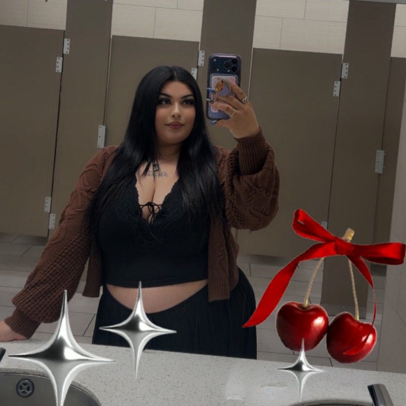 Alohalani 🌹 (@babynanii8) | Snapchat Stories, Spotlight & Lenses