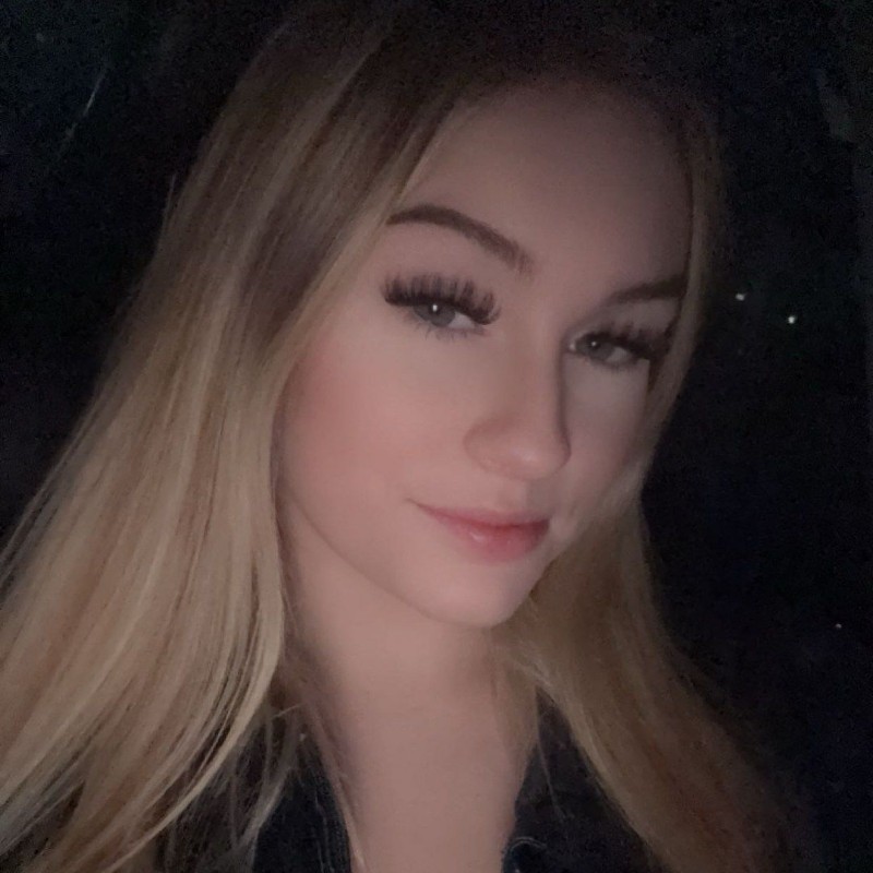baby chey (@babyyxchey) | Snapchat Stories, Spotlight & Lenses
