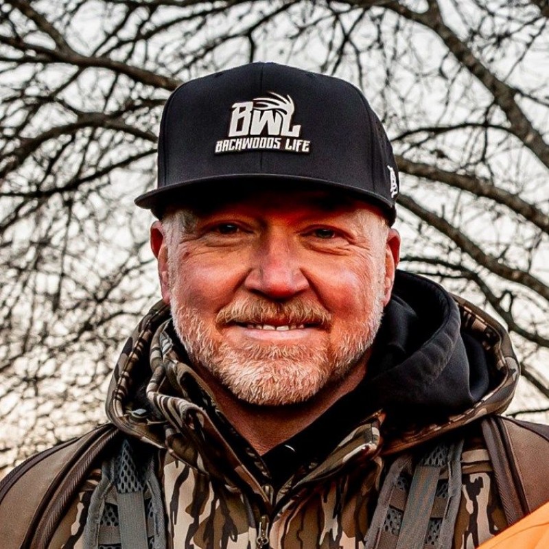 Michael Lee (@backwoodslifetv) | Snapchat Stories, Spotlight & Lenses