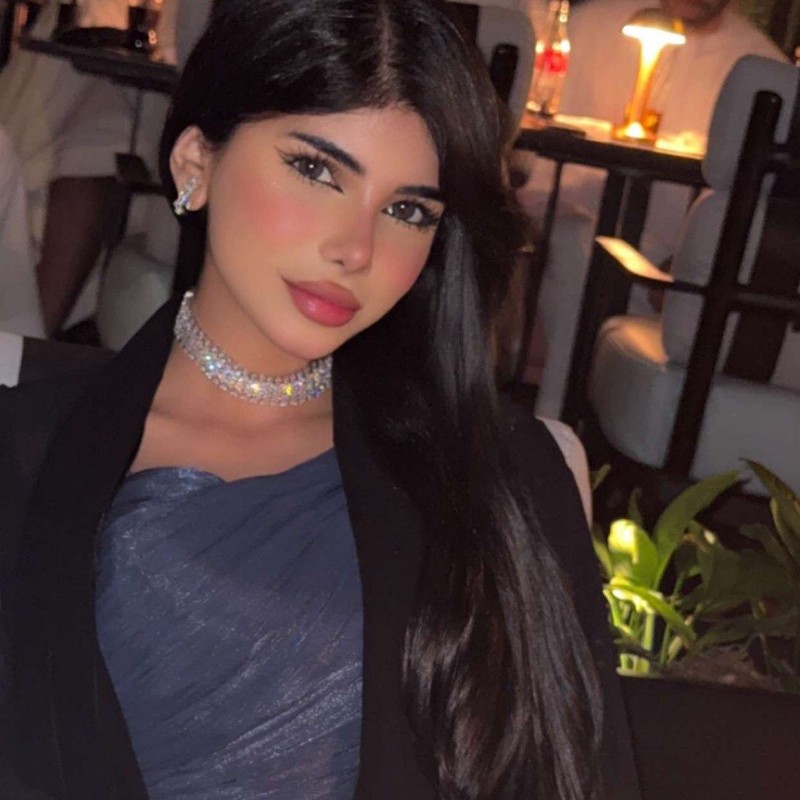 BEDOOبيدو 🇧🇭🦋 (@badraa13) | Snapchat Stories, Spotlight & Lenses