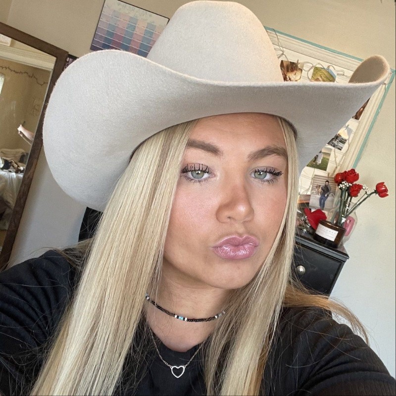 Bailey Aston (@bailey_3132) | Snapchat Stories, Spotlight & Lenses