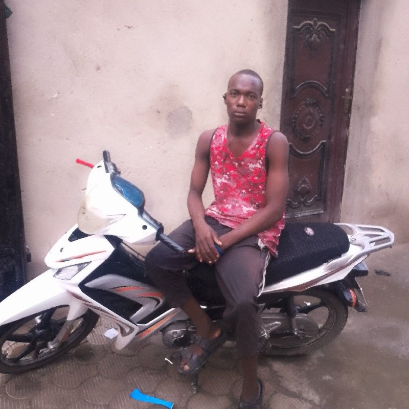 Bakura Modu Bama (@bakuramodubama) | Snapchat Stories, Spotlight & Lenses