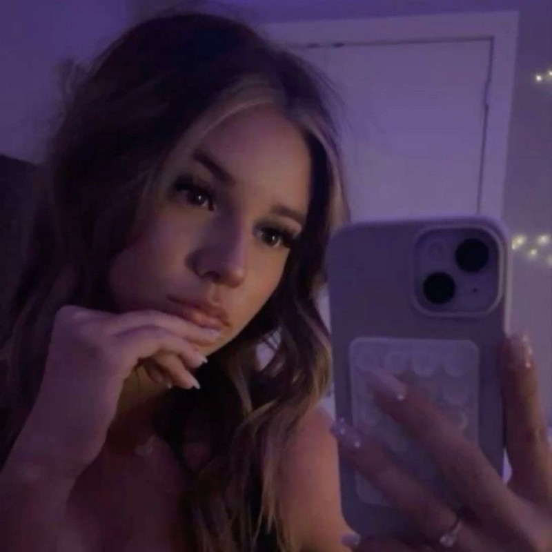 baylee🐆💌 (@bayleemcmiller) | Snapchat Stories, Spotlight & Lenses