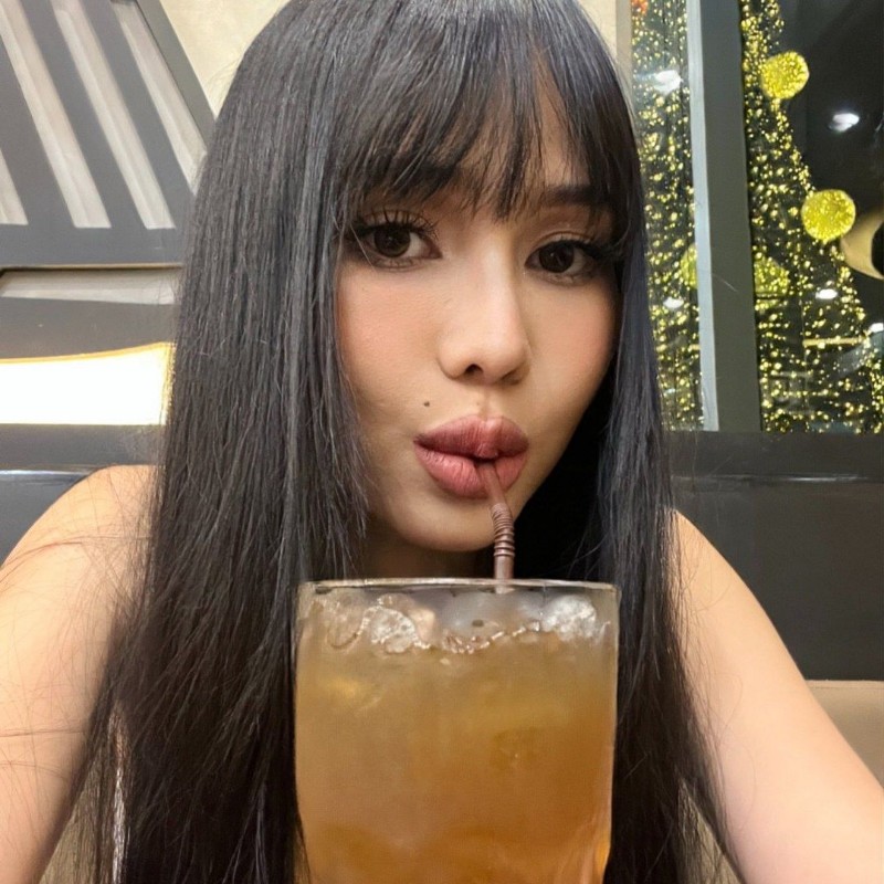 Bella (@bellaarosess) | Snapchat Stories, Spotlight & Lenses