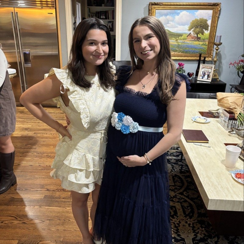 Bella (@bellacutiekisse) | Snapchat Stories, Spotlight & Lenses