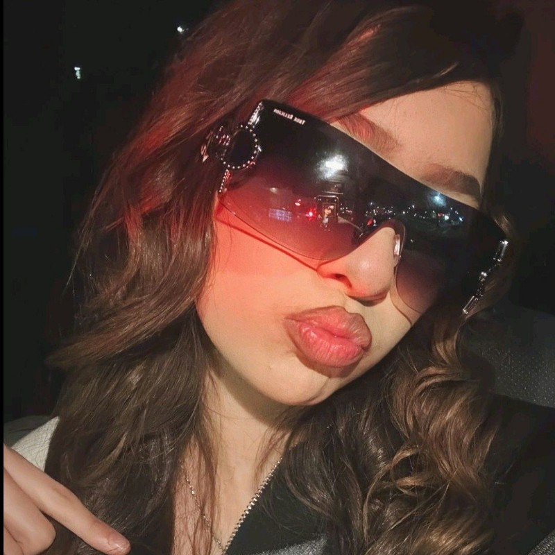 Bella714 (@benbroseley) | Snapchat Stories, Spotlight & Lenses