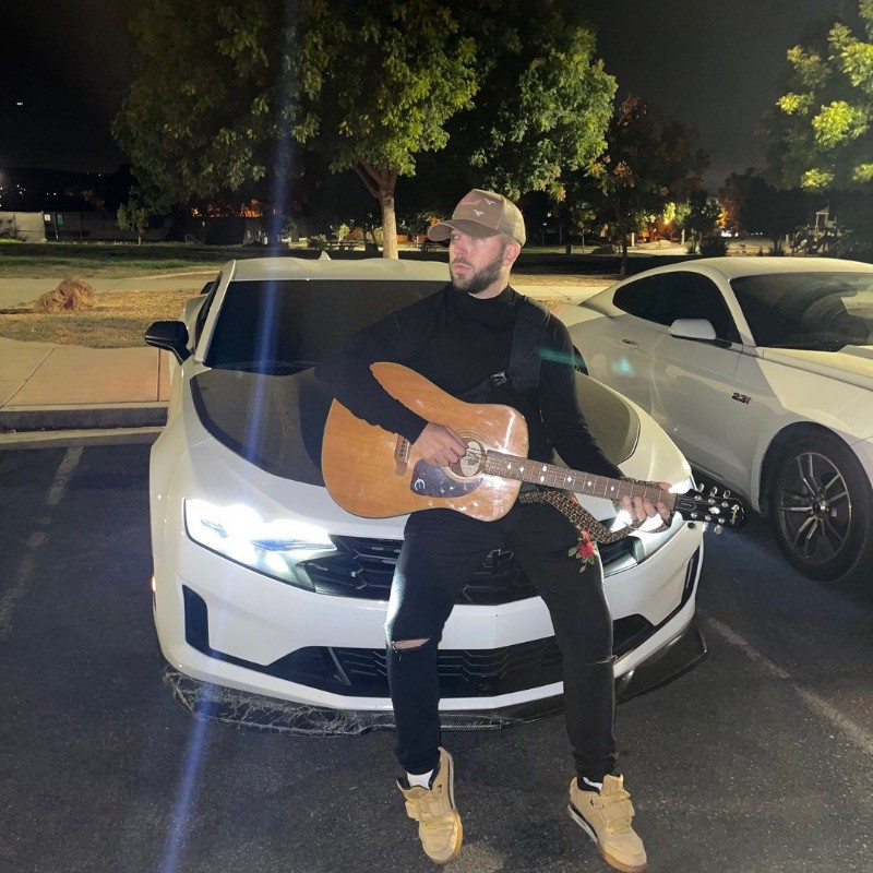 Ben Ferri (@benelgringo) | Snapchat Stories, Spotlight & Lenses