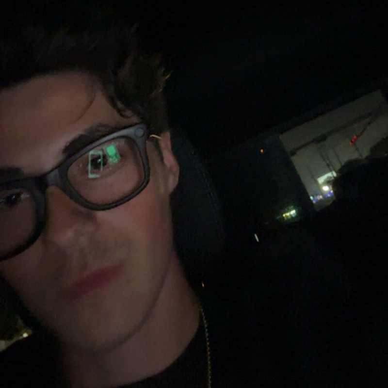 Tyler Bennett (@bennett32322) | Snapchat-Stories, Spotlight och linser