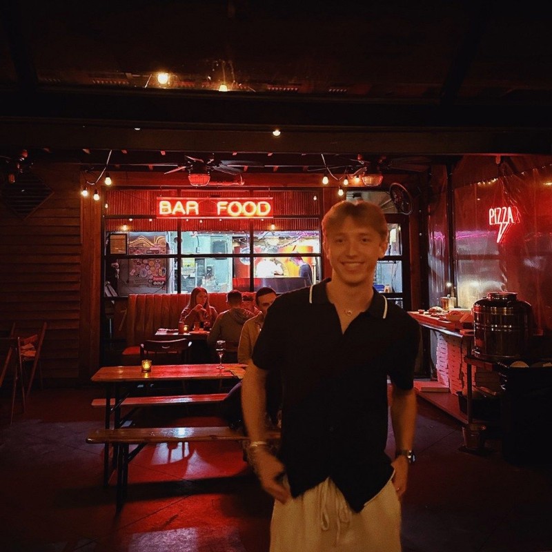 Benson King (@bensoncking) | Snapchat Stories, Spotlight & Lenses