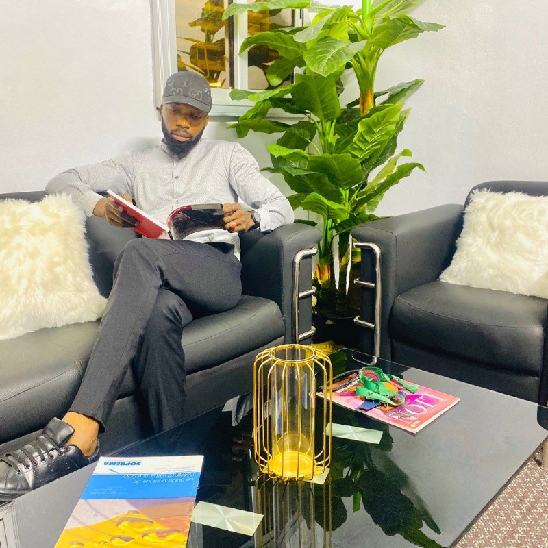 PRINCE CISSÉ (@bienvenuetoi) | Snapchat Stories, Spotlight & Lenses