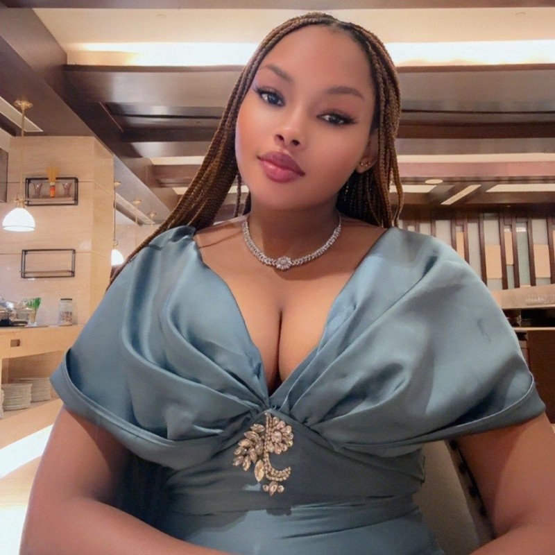 Binta Gaudiche 🤍♾️ (@bintagaudiche) | Snapchat Stories, Spotlight & Lenses