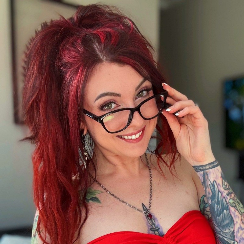 Lizzi Blake (@blakelizzi) | Snapchat Stories, Spotlight & Lenses