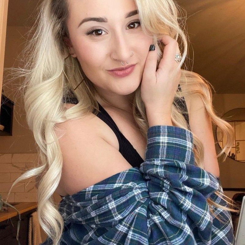 Bailey 🌙🍄👽 (@blissfulbaileyy) | Snapchat Stories, Spotlight & Lenses