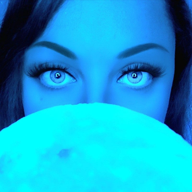 BlueFriday.ASMR (@bluefriday.asmr) | Snapchat Stories, Spotlight & Lenses