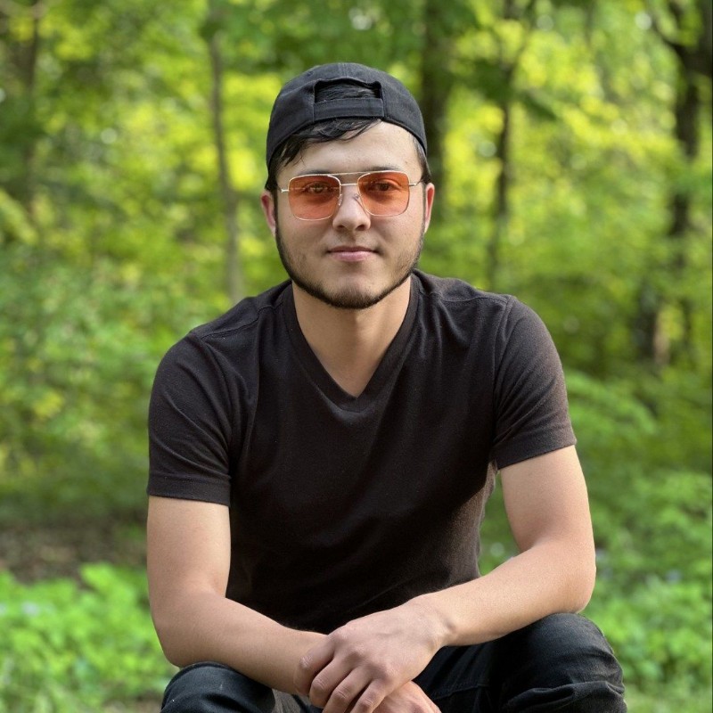 Botir Khayrullaev (@botirkhayrullae) | Snapchat Stories, Spotlight & Lenses