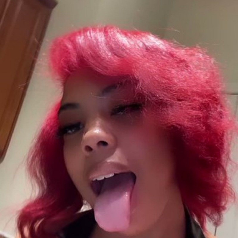 Ms. BRAZY 🤍 (@braazylightskin) | Snapchat Stories, Spotlight and Lenses