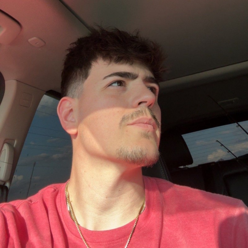 Braden (@braden_crawley) | Snapchat Stories, Spotlight & Lenses