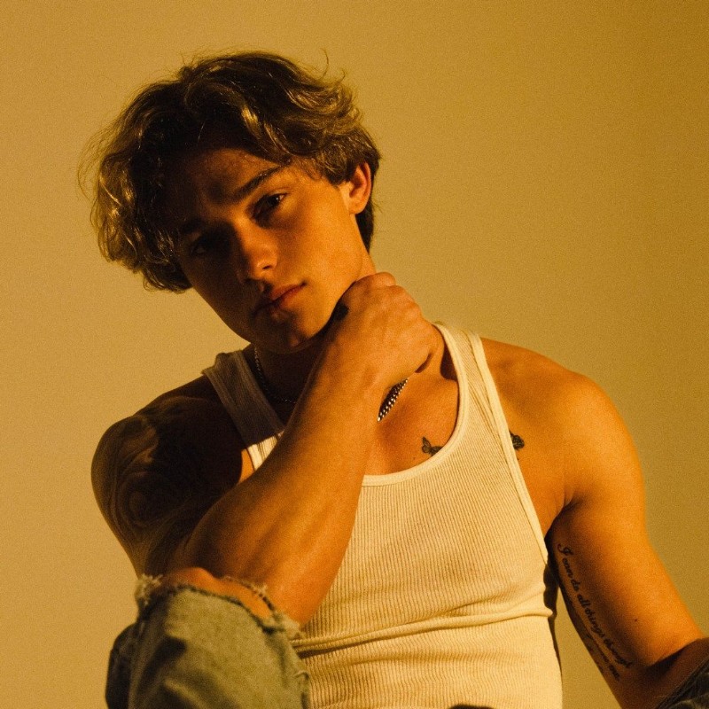 Brandon Nevarez (@brandon.n111) | Snapchat Stories, Spotlight & Lenses