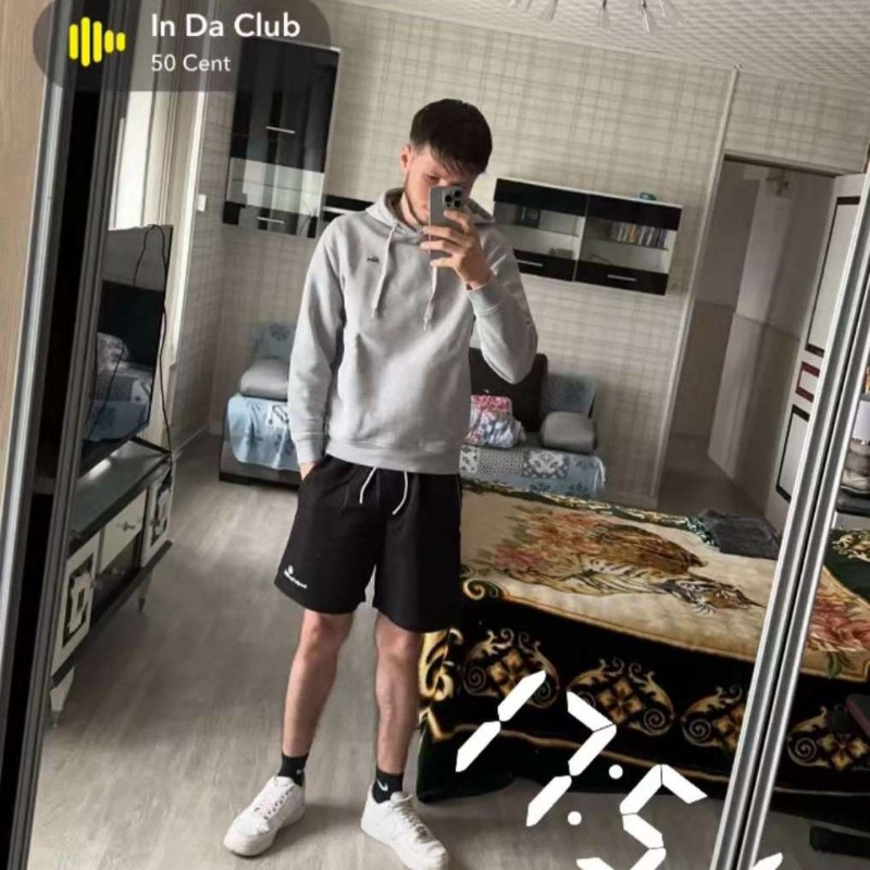 Brandon 🖖🏼 (@brandon_ver2025) | Snapchat Stories, Spotlight & Lenses